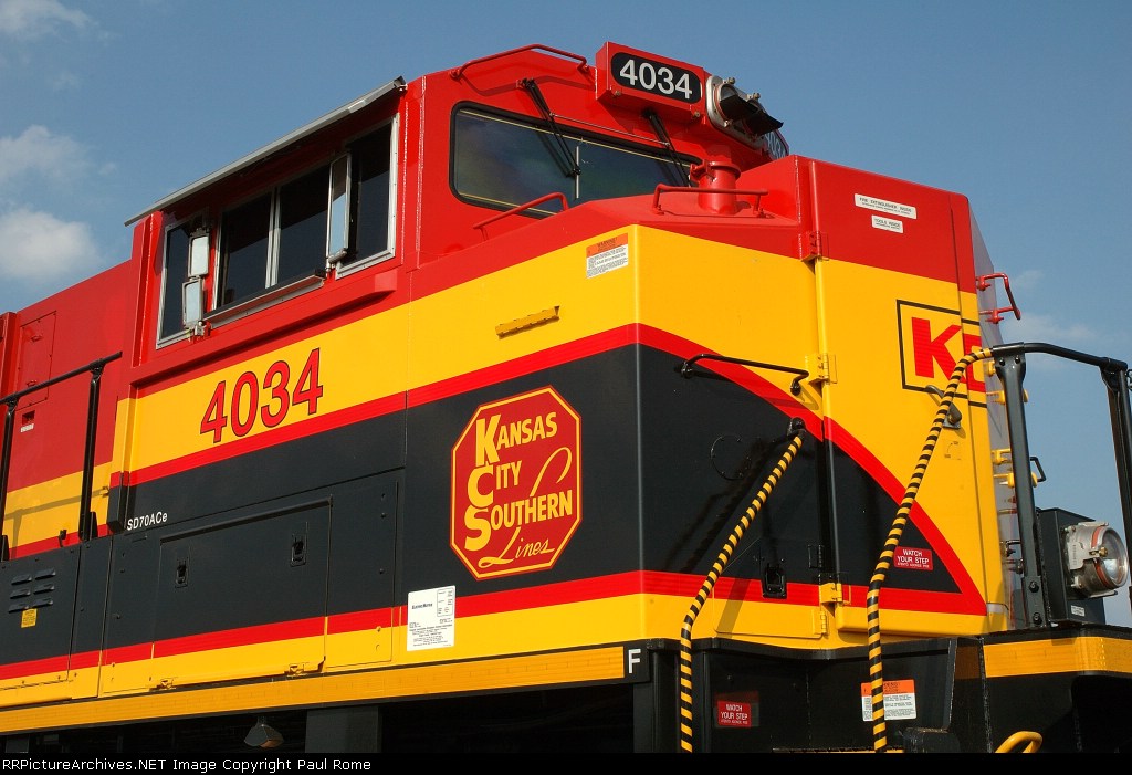 KCS 4034, EMD SD70ACe, Fresh Paint